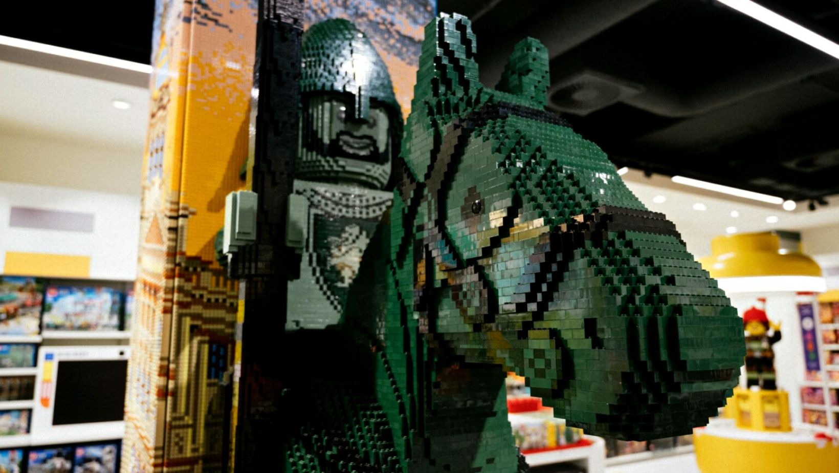 VIDEO: LEGO Opened the First Official Store in Prague