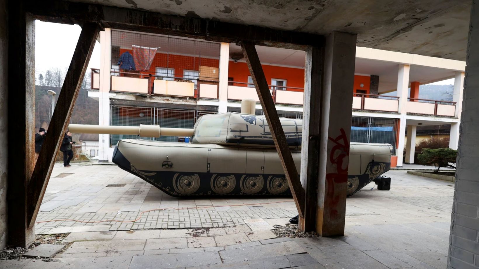 Czech Company Sees Boom in Market for Fake Tanks : Prague Morning